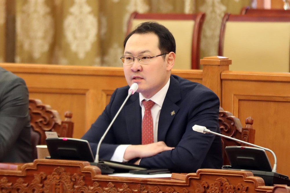 Э Батшугар 1072 хувьцааг амилуулмаар байна